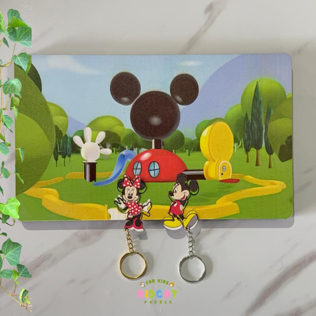 Couple Keychain Holder, Mickey Mouse Keys, Mickey & Minnie Mouse ...
