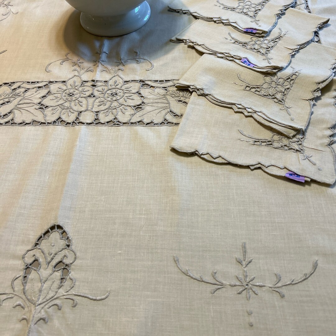 Beige Cutwork Embroidery Tablecloth Napkin Set Measures 58 X 80 Six 15 ...