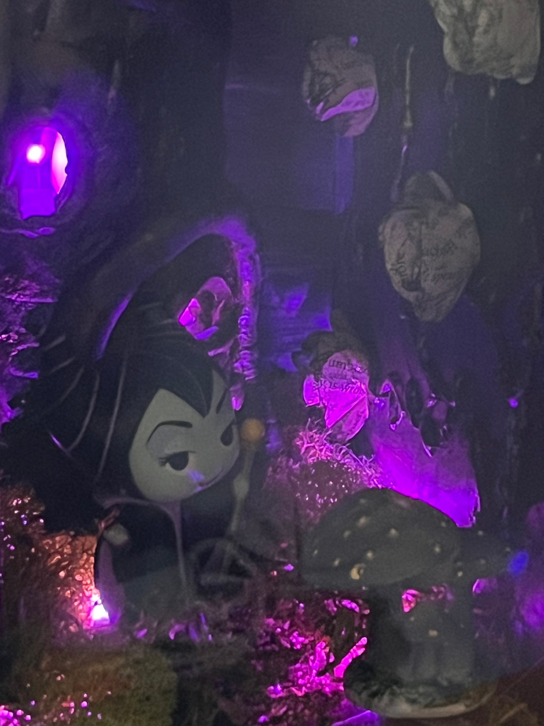 Maleficent Book Nook (lighted) - Etsy