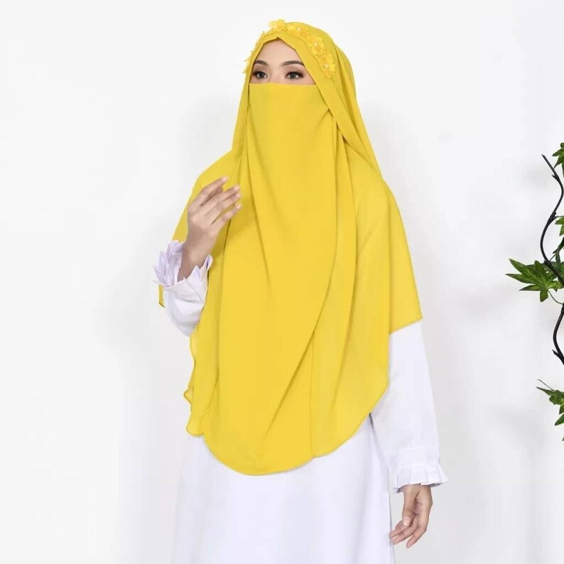 Beautiful Instant Khimar Niqab With Flower Accent Indonesian Local ...