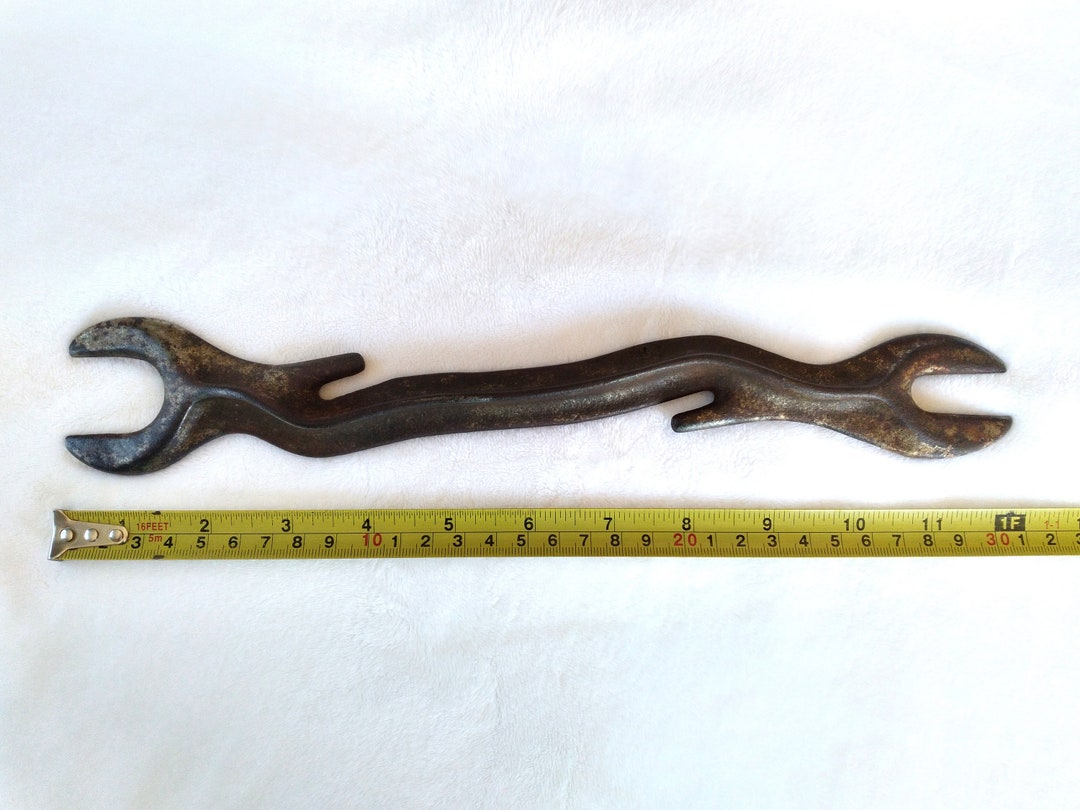 Vintage Cast Iron Wrench 12-inches Long With Unique Serpentine Shape - Etsy