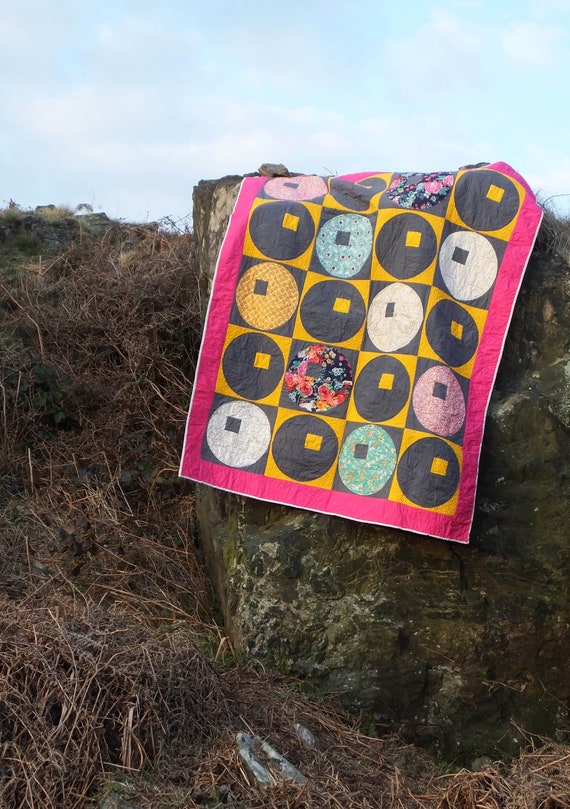 Pancakes Lap Quilt or Large Wall Hanging Modern Quilt - Etsy