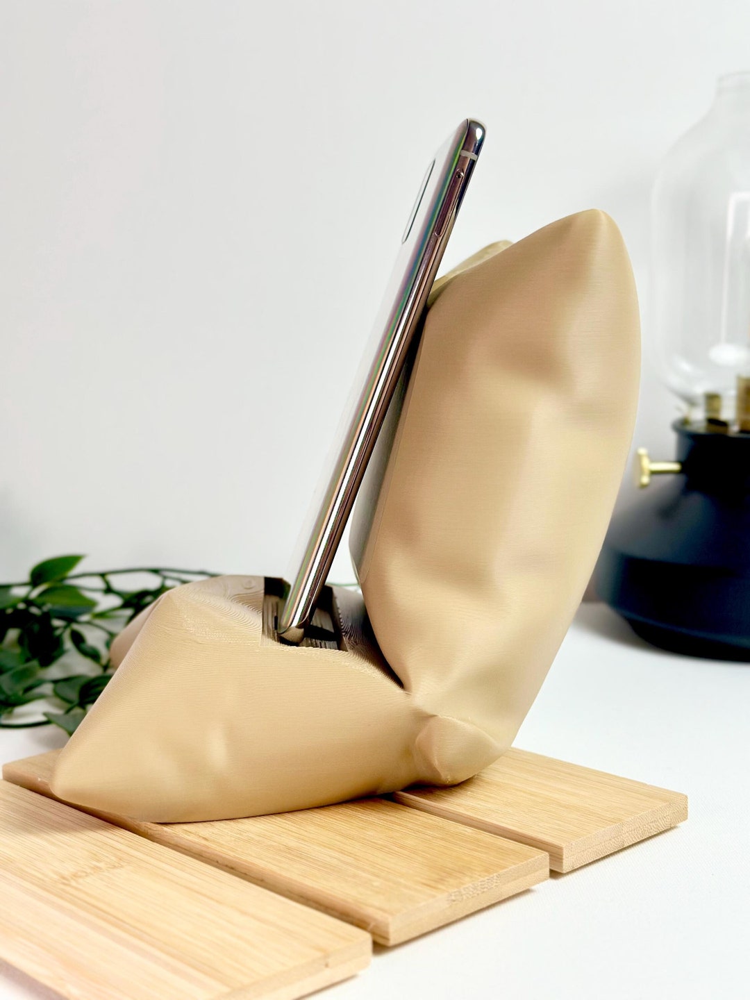 3D Printed Pillow Shaped Phone Holder, Soft Cushion Design Stand for ...