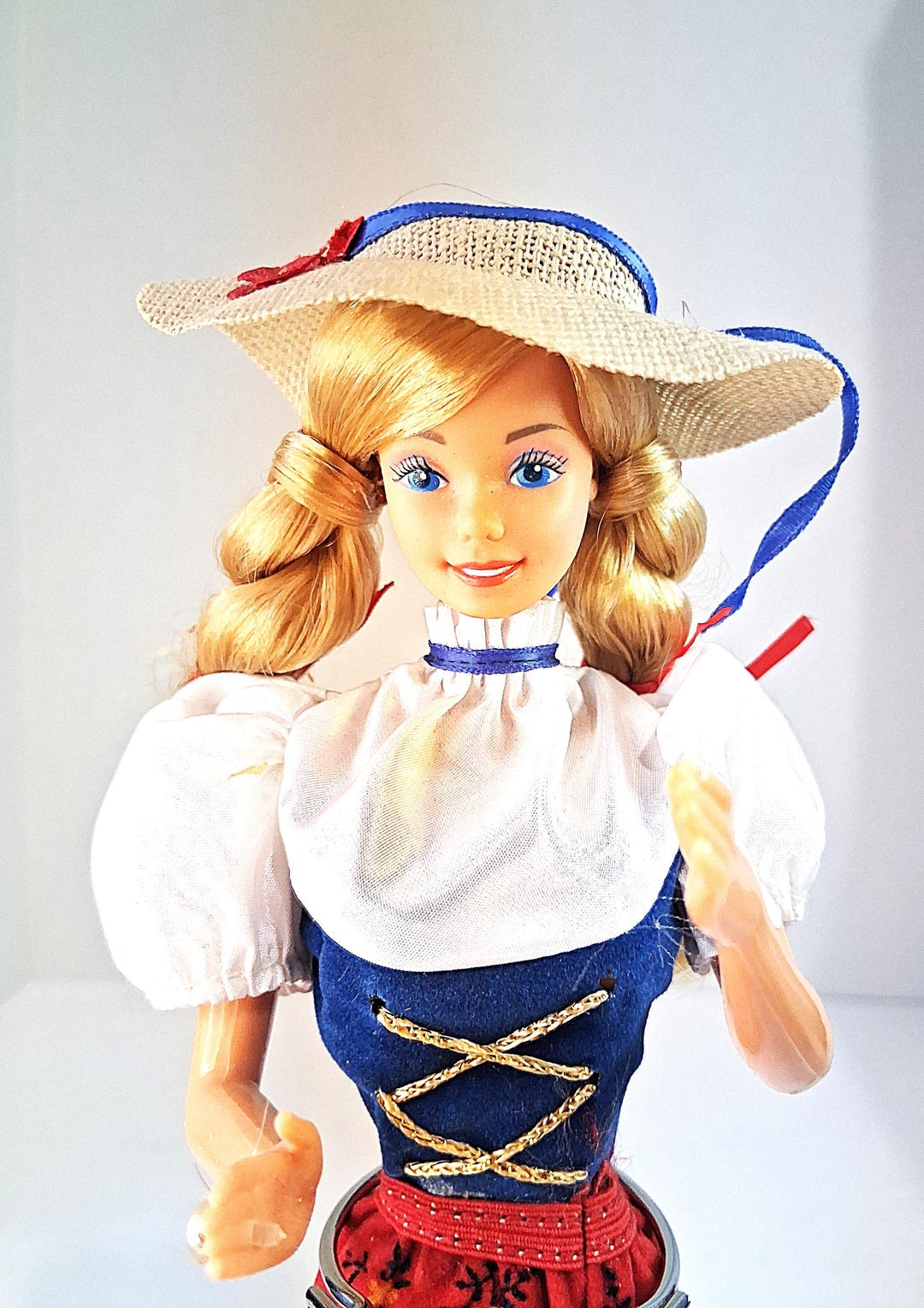 Vintage 1983 Swiss Barbie Dolls of the World Mattel 7541 Switzerland ...