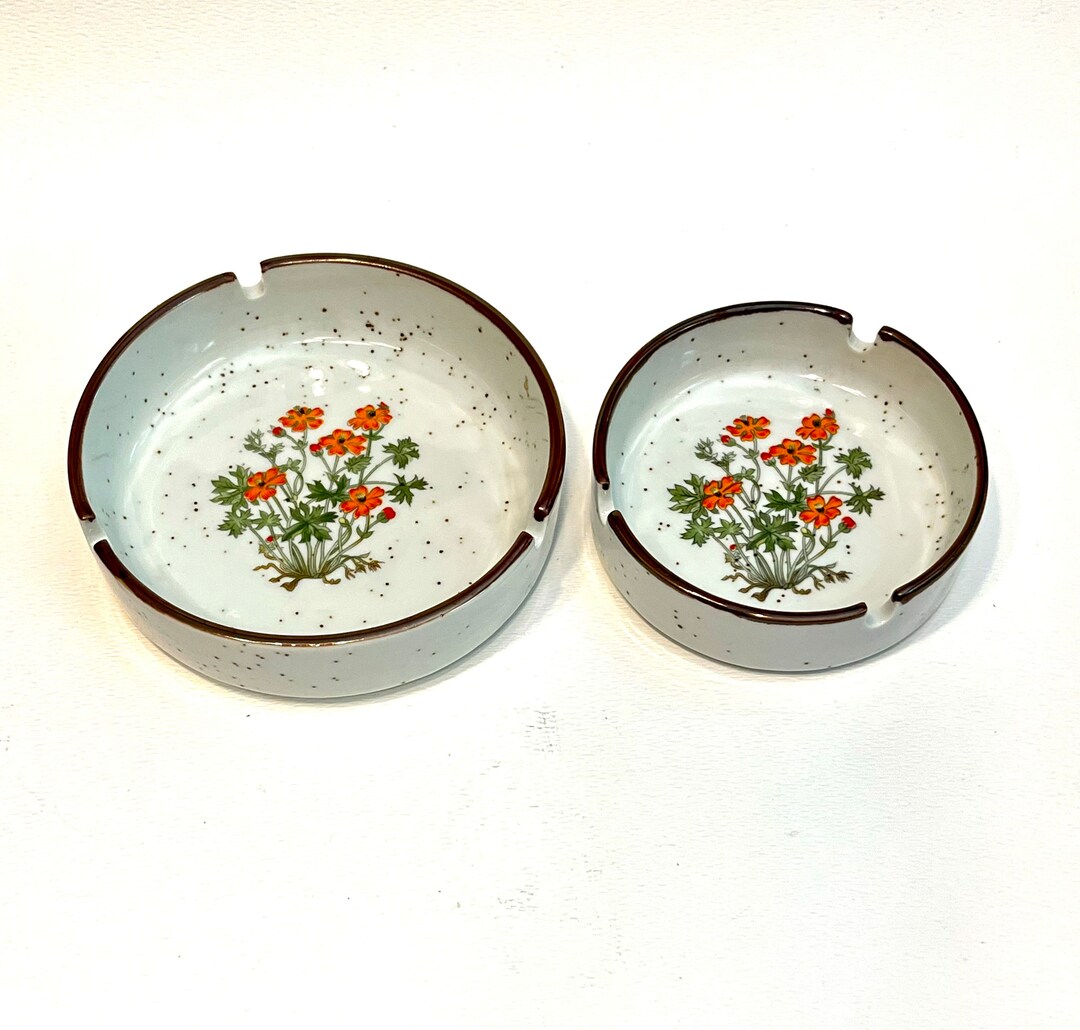 Ceramic Speckled Ashtrays With Flowers by Counterpoint. Made in Japan ...
