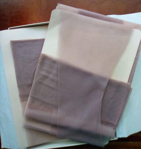 Vintage NOS fasionable seamless micro mesh hosiery 4 … - Gem