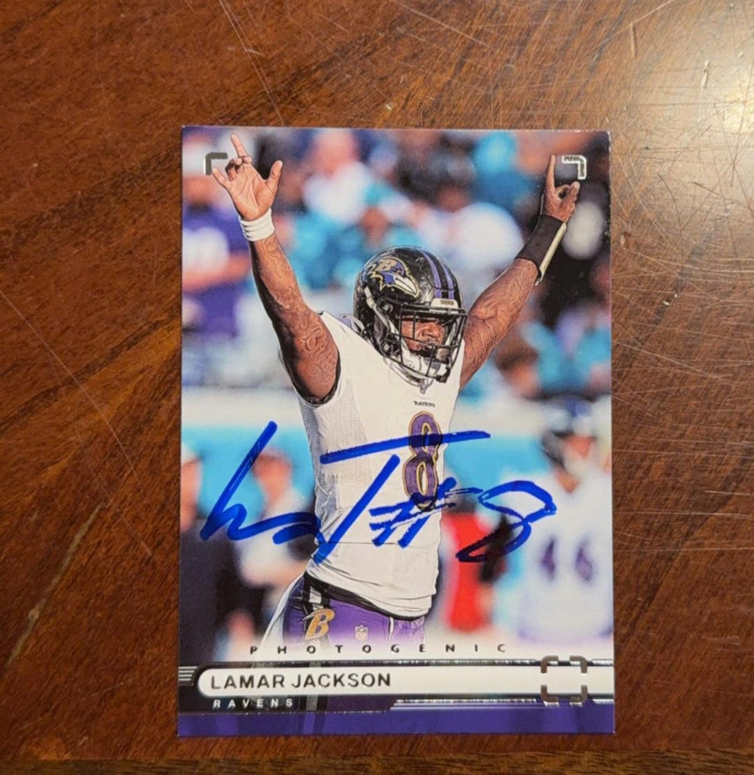 Lamar Jackson Slightly Faded Autographed Card Panini Chronicles ...