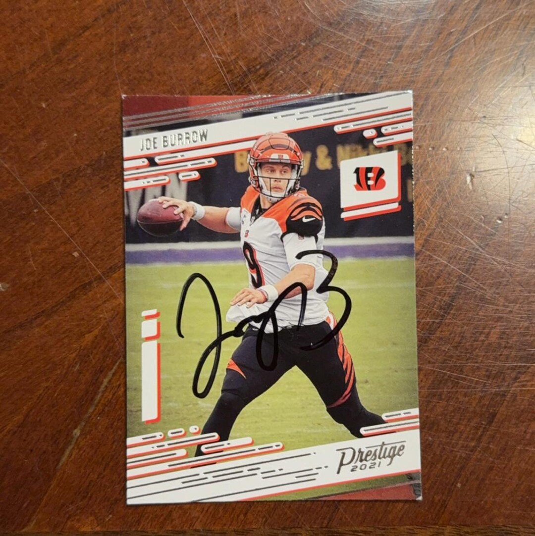 Joe Burrow With Slight Corner Damage Autographed Card Panini Prestige ...