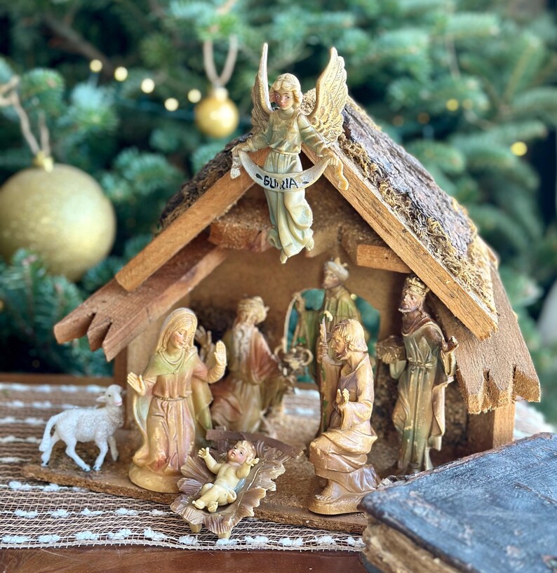 Vintage Fontanini by Roman Italian Stable With 8-piece Set Manger Scene ...