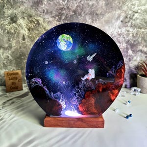 Galaxy Space Resin Lamp, Astronaut and Universal Resin Night Light ...