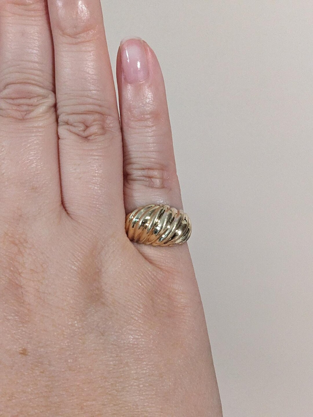 Vintage 14k Yellow Gold Wave-y Carved Fluted Dome Ring Size 6.25US - Etsy