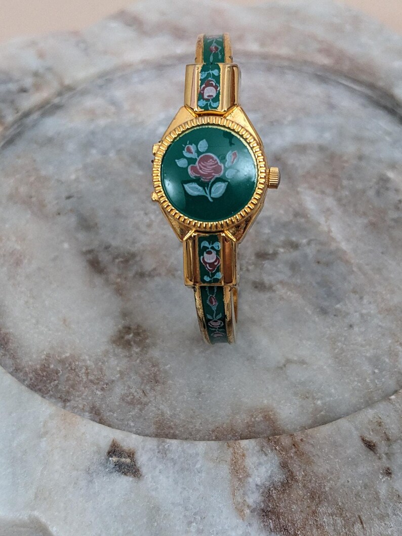 FLAW Vintage Krone Gold Tone Peek a Boo Watch Green Enamel Floral ...