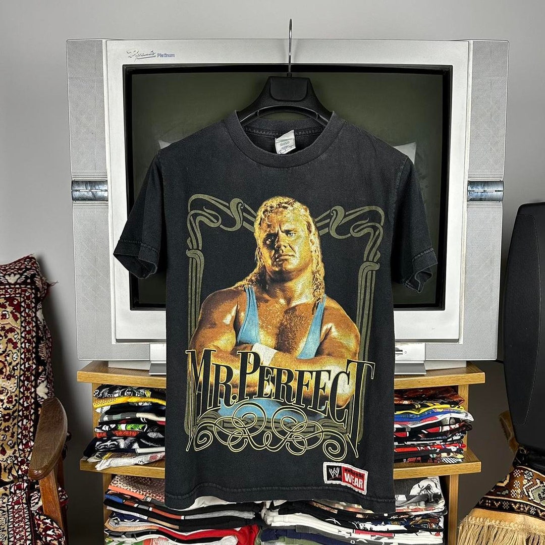 Vintage 2000s WWE Mr. Perfect Graphic T-shirt SIZE S Retro Wrestling ...