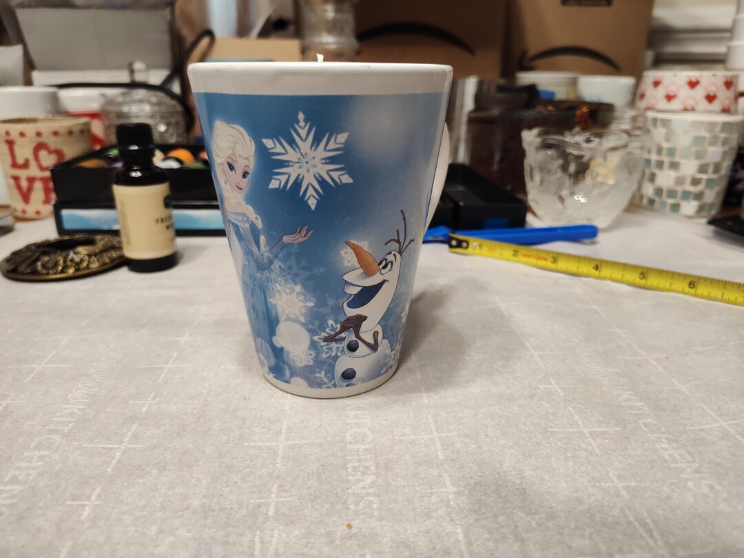 Hand Made Unique One of a Kind Scented Candle Peppermint Frozen Elsa ...