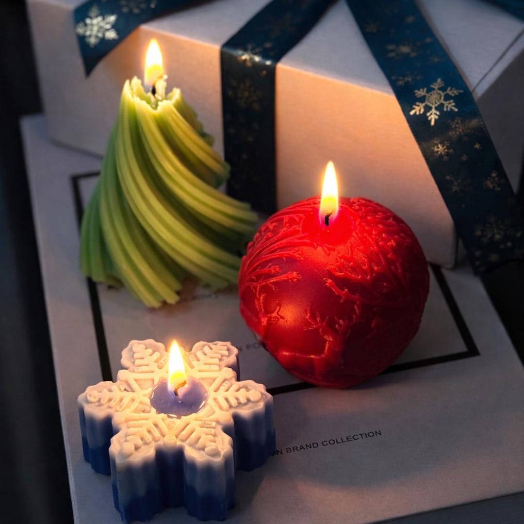 Christmas Gift Set of Three Festive Candles - Etsy