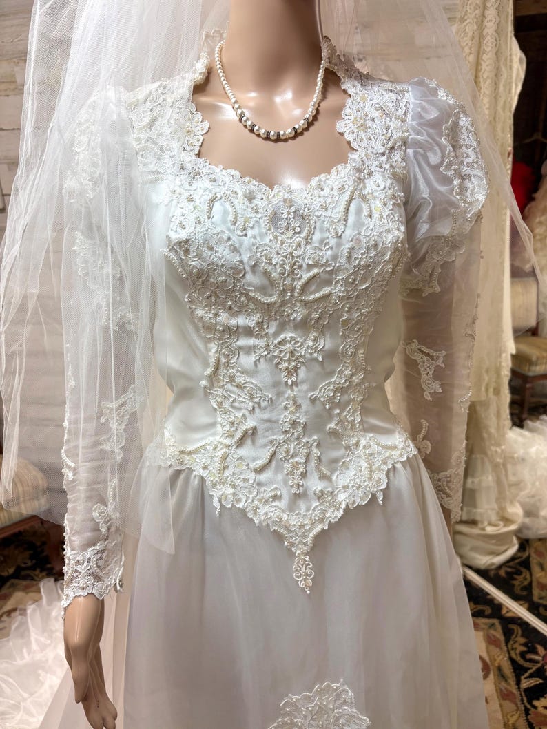 Vintage 80s White Lace Wedding Gown: High Collar Ruffled Train - Etsy