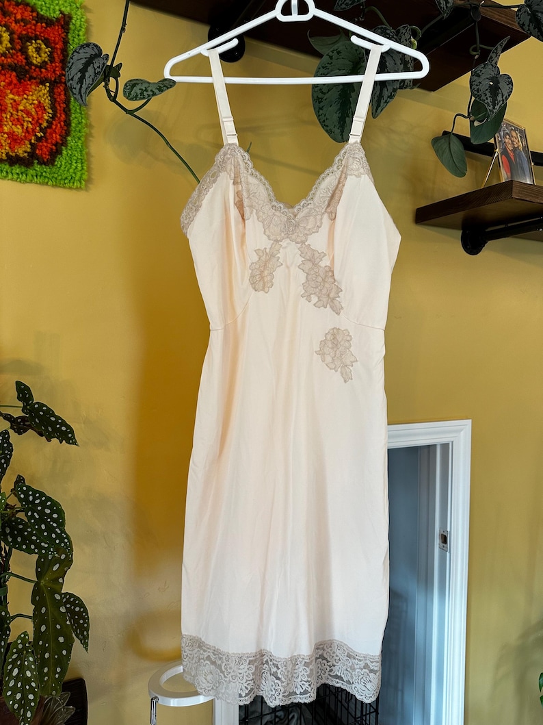 Vintage Short Lingerie Slips With Lace Detailing - Etsy