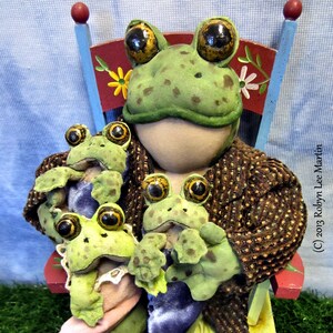 Primitive Pattern Toad Doll, Frog Doll, Baby Toads, Primitive Doll, - Etsy