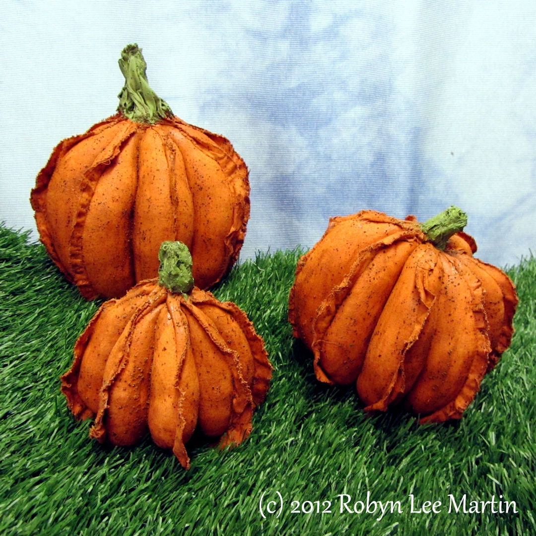 Primitive Fabric Pumpkin Sewing Pattern: Raggedy Fall Decor (PDF ...