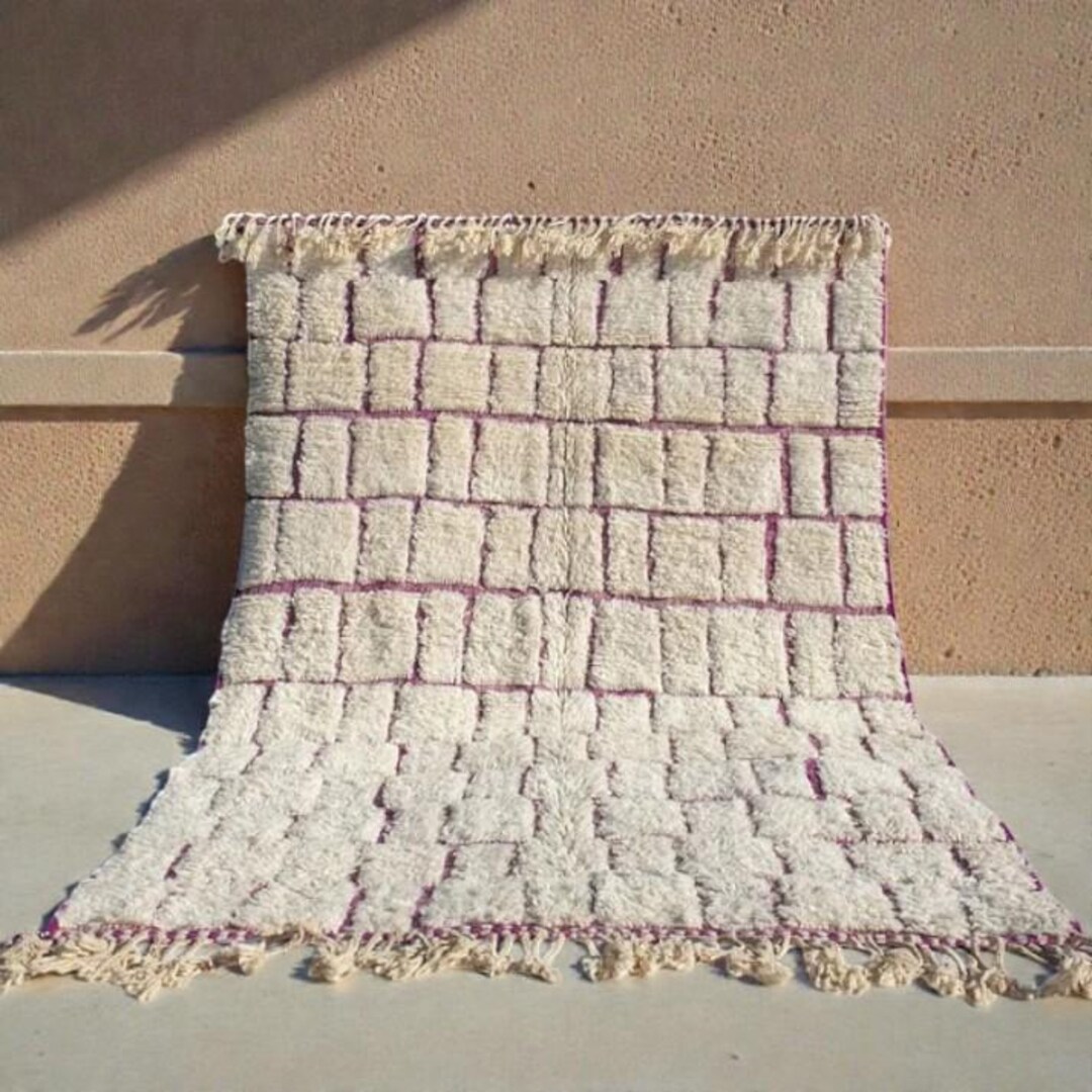 White and Pink Checkered Brick Design - Handmade Moroccan Beni Ourain ...