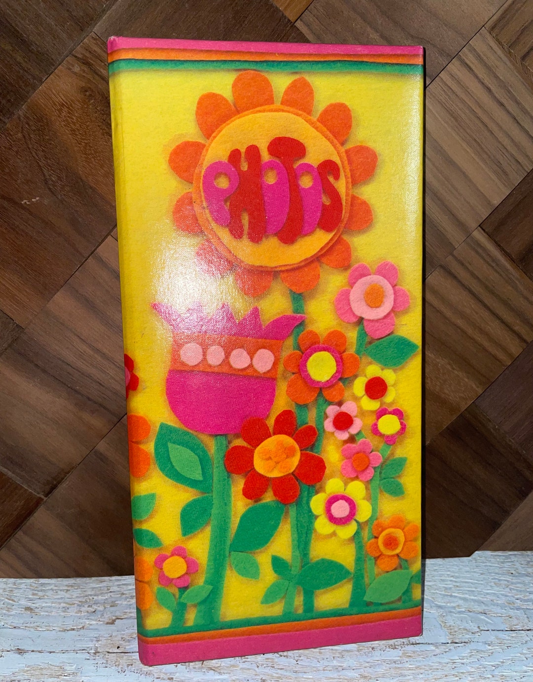 Vintage MOD 70s Colorful Yellow and Pink Flower Photo Album by Hallmark ...
