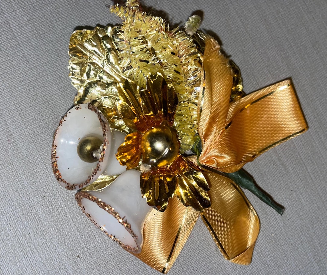 Vintage Mid Century 50s Gold Ribbons Bells Foil and Garland Christmas ...