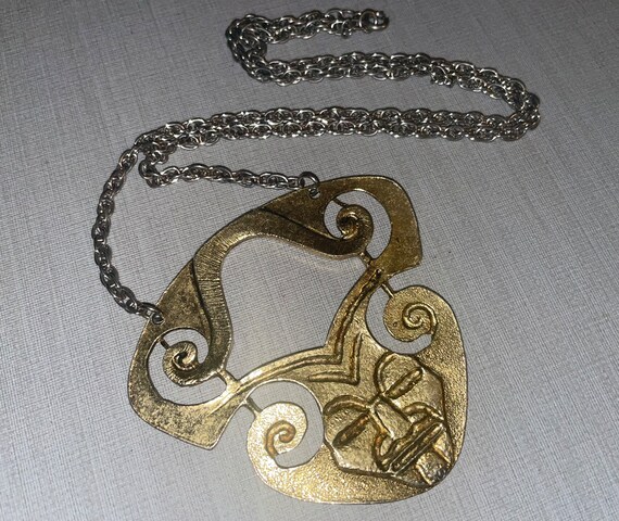 Vintage Aztec Design Gold Tone Statement Pendant Neck… - Gem