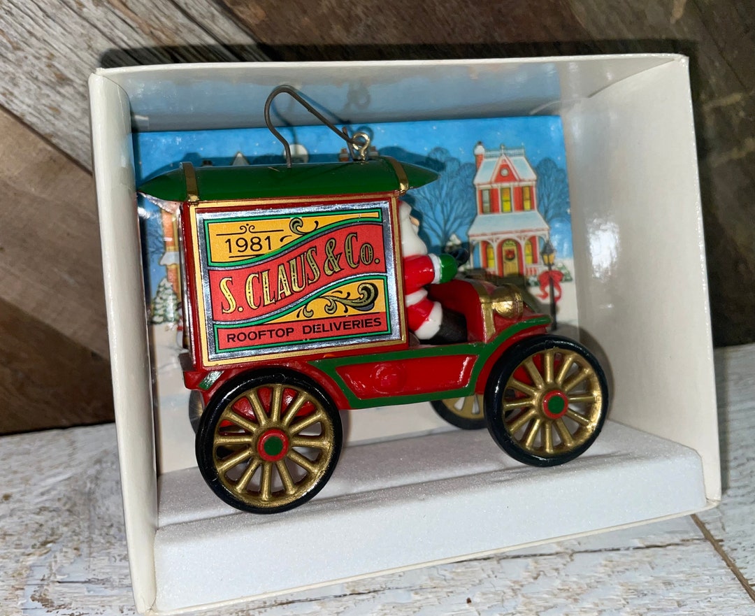 Vintage Hallmark 80s Santa Claus S Claus and Co Rooftop Deliveries ...