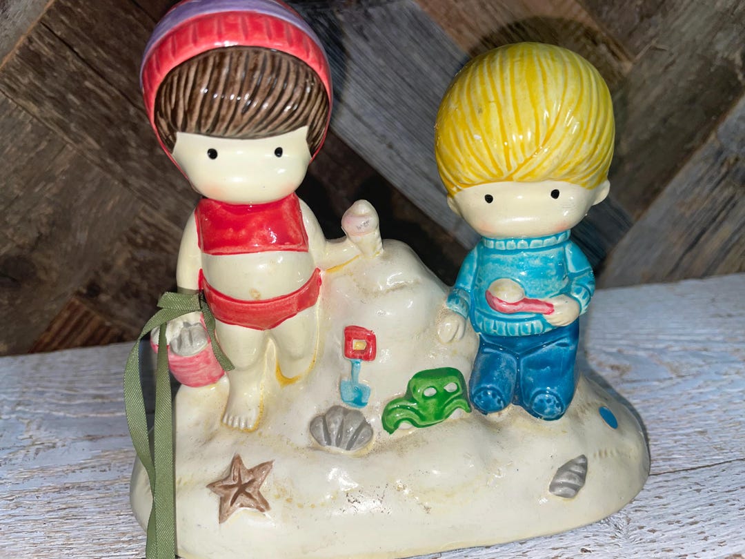 Vintage 70s Kids on a Beach Figurine by Joan Walsh Anglund 1972 - Etsy