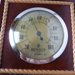 Vintage Cooper Humidity Barometer Encased in Wooden Box Rope Border ...