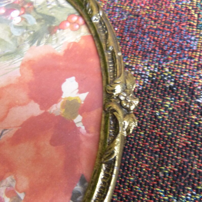 Momentos Small Ornate Dark Gold Metal Picture Frame on Footed | Etsy