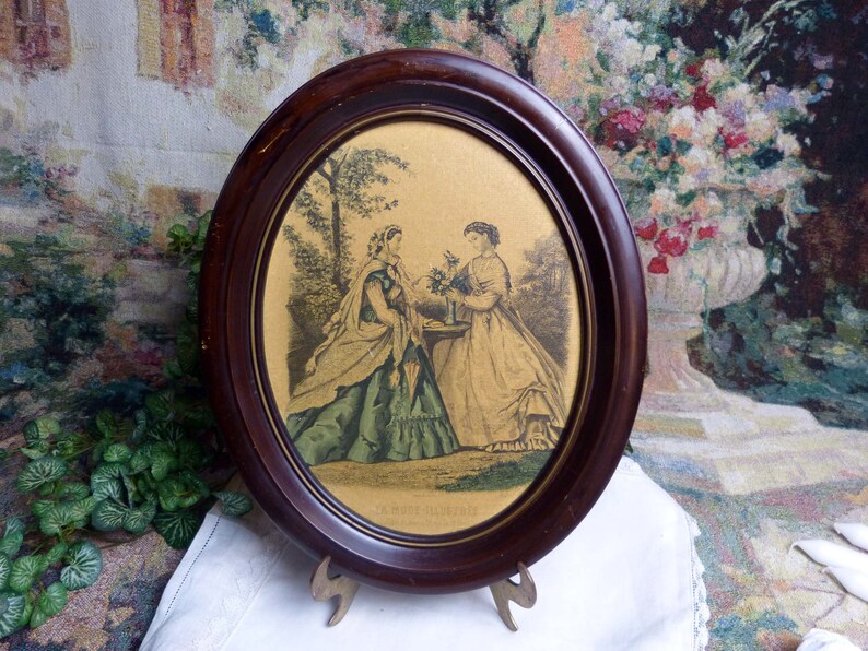 Large Wooden Oval Cameo Frame With La Mode Illustree Print - Etsy
