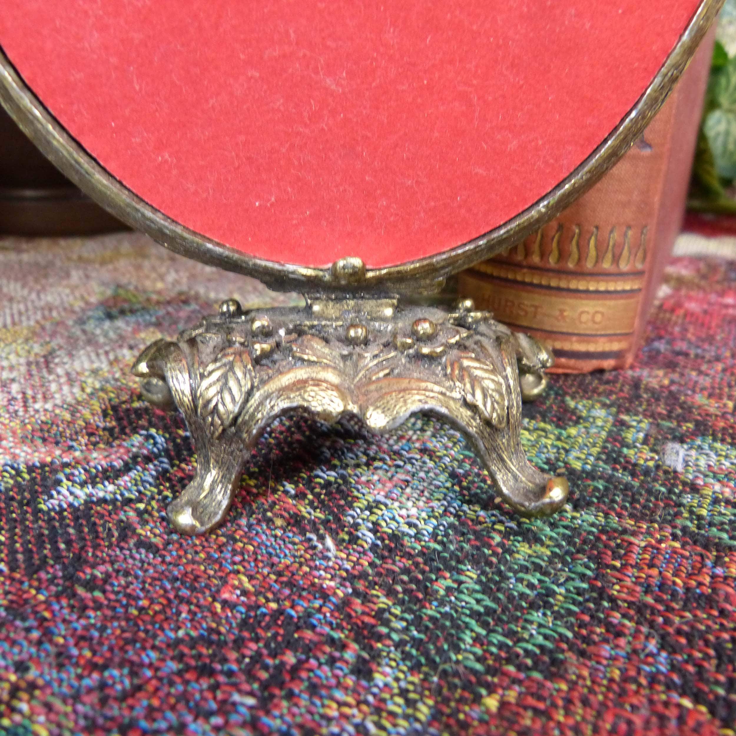 Momentos Small Ornate Dark Gold Metal Picture Frame on Footed | Etsy