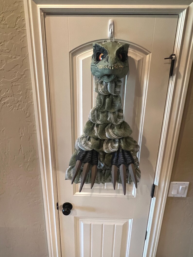 Handmade Dinosaur Wreath | T-rex Door Decoration | Jurassic-themed Home ...