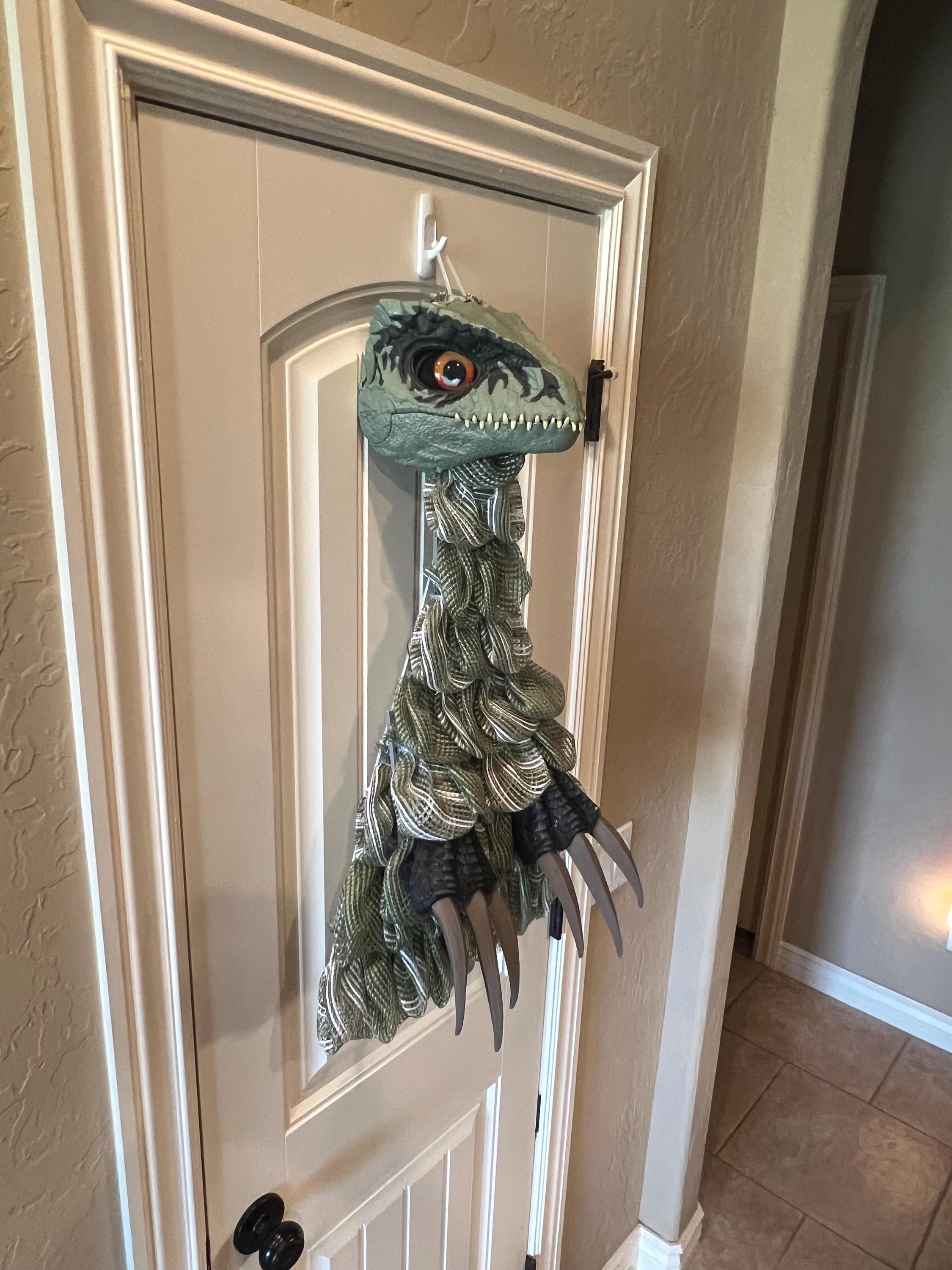 Handmade Dinosaur Wreath | T-rex Door Decoration | Jurassic-themed Home ...