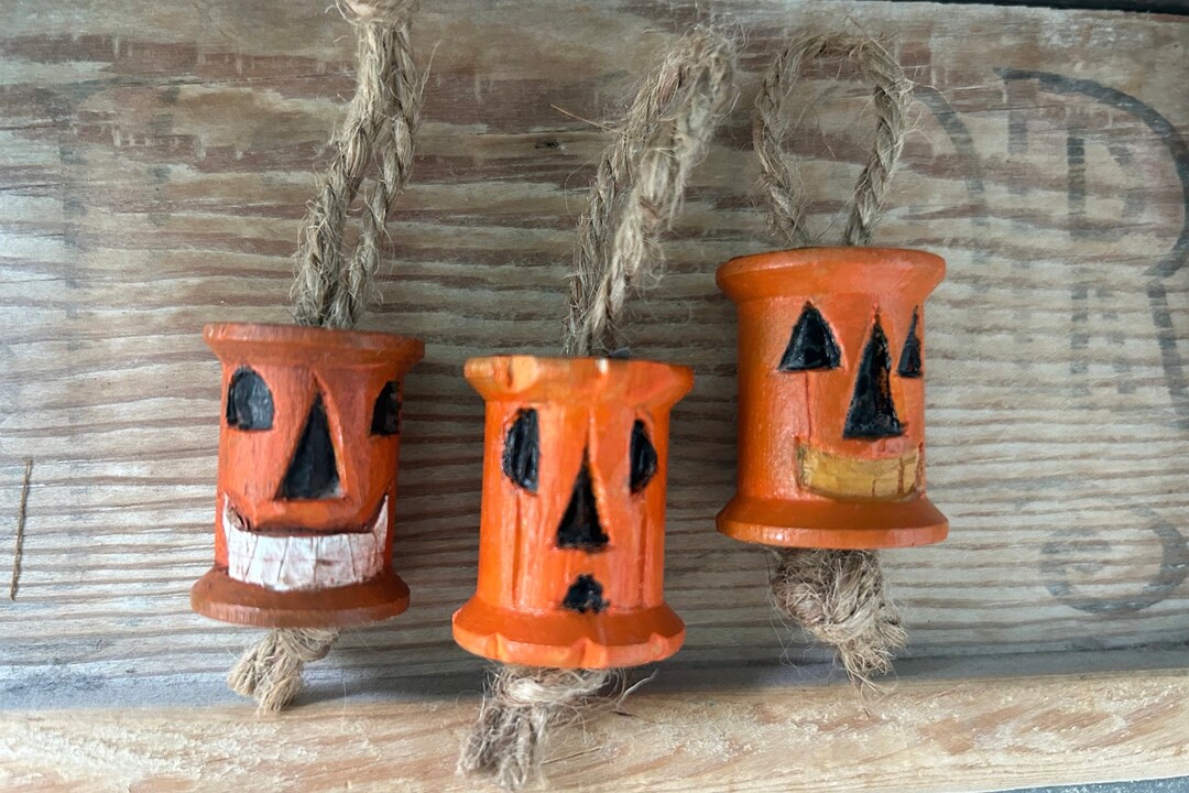 Carved Jack O' Lantern Spool: Primitive Halloween Ornament - Etsy