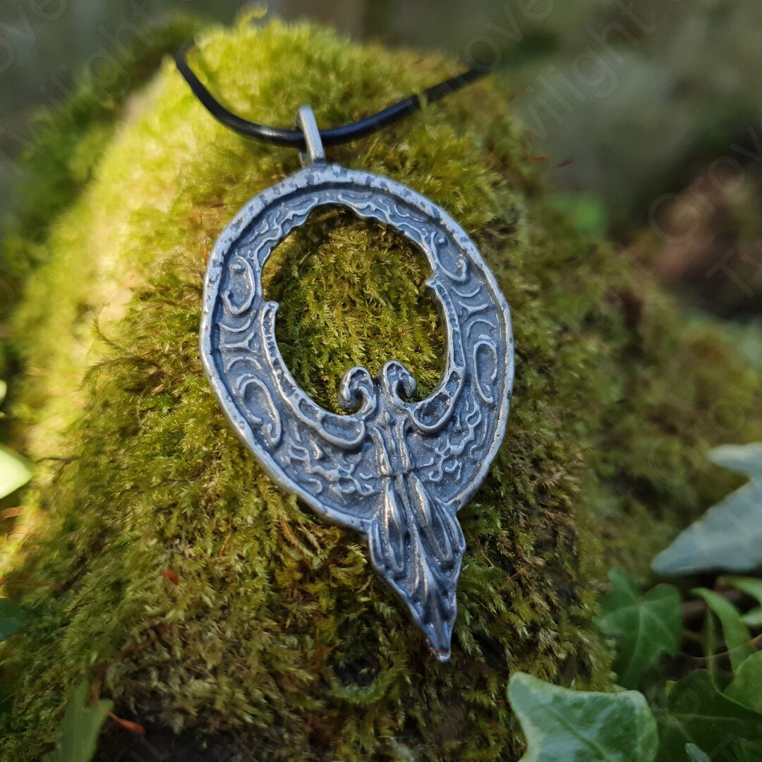 Bloodborne Necklace Crow Hunter Badge Pendant Video Game Gift - Etsy