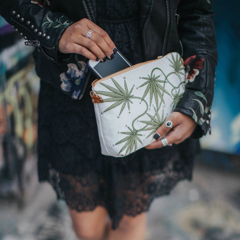 Embroidered Purse Marijuana Green Leaf and Long Gold Chain - Etsy Canada