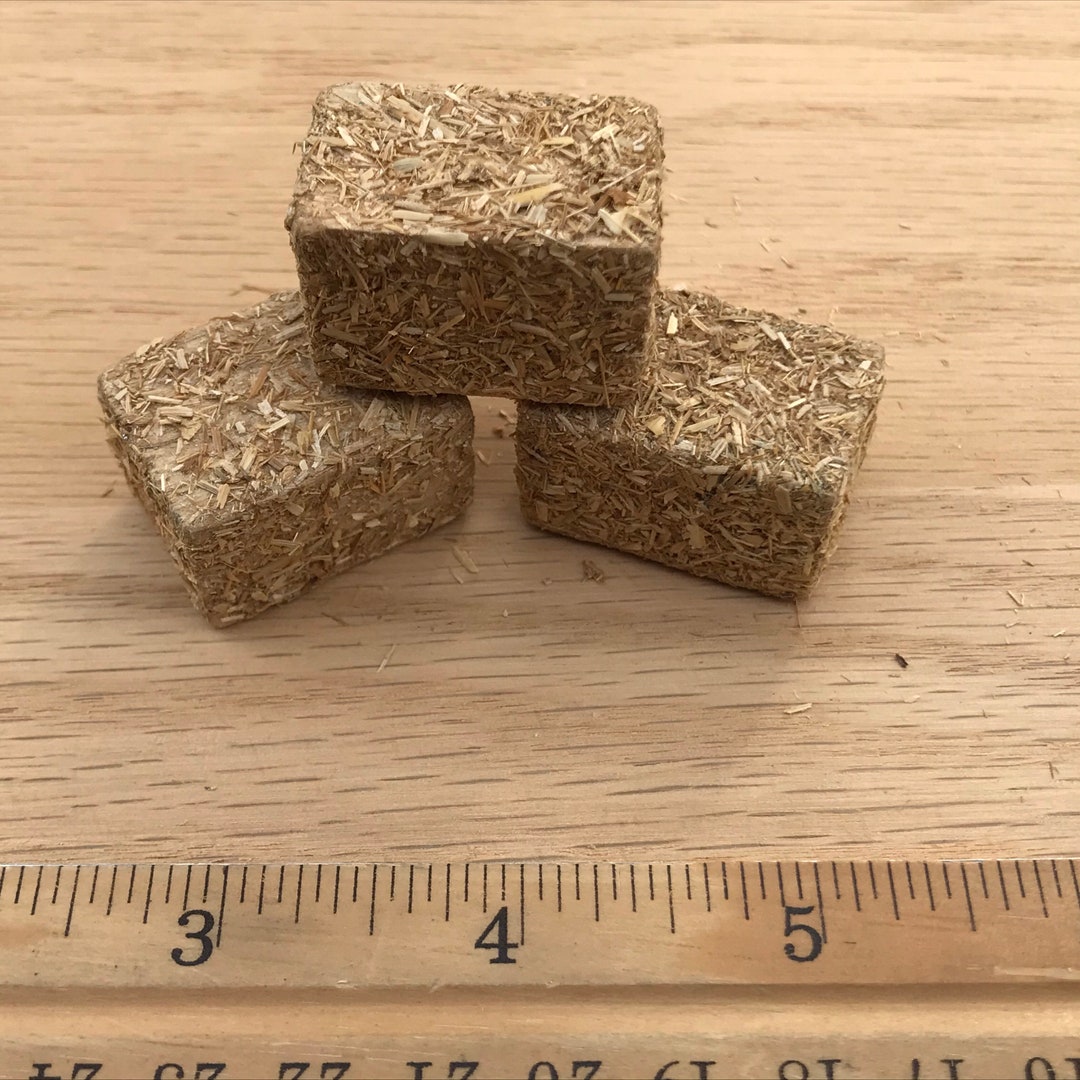 Dollhouse Miniature Hay Bales - 3 Pieces - Etsy
