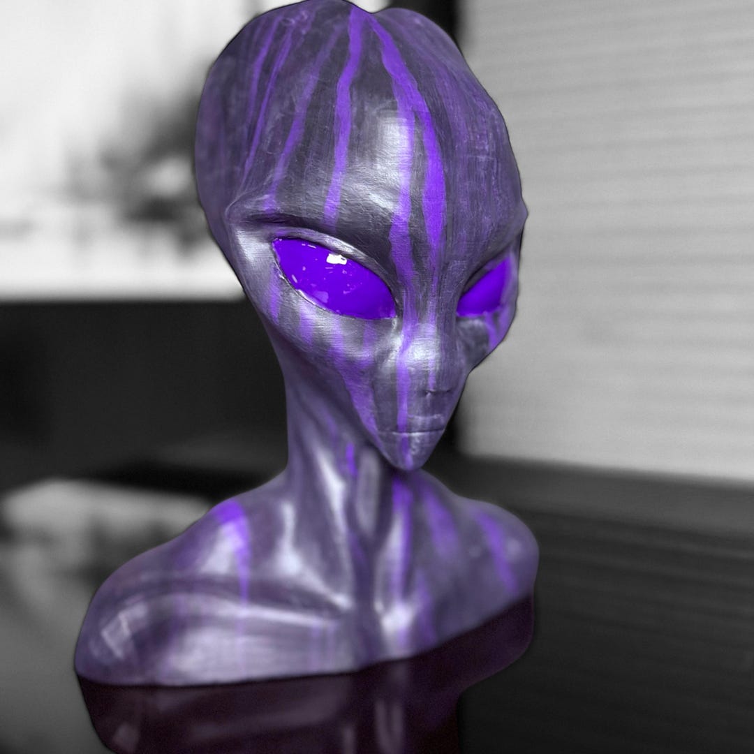Alien Head Replica Bust, UFO Pilot, Hand Painted, Abductee Rendered, 14 ...