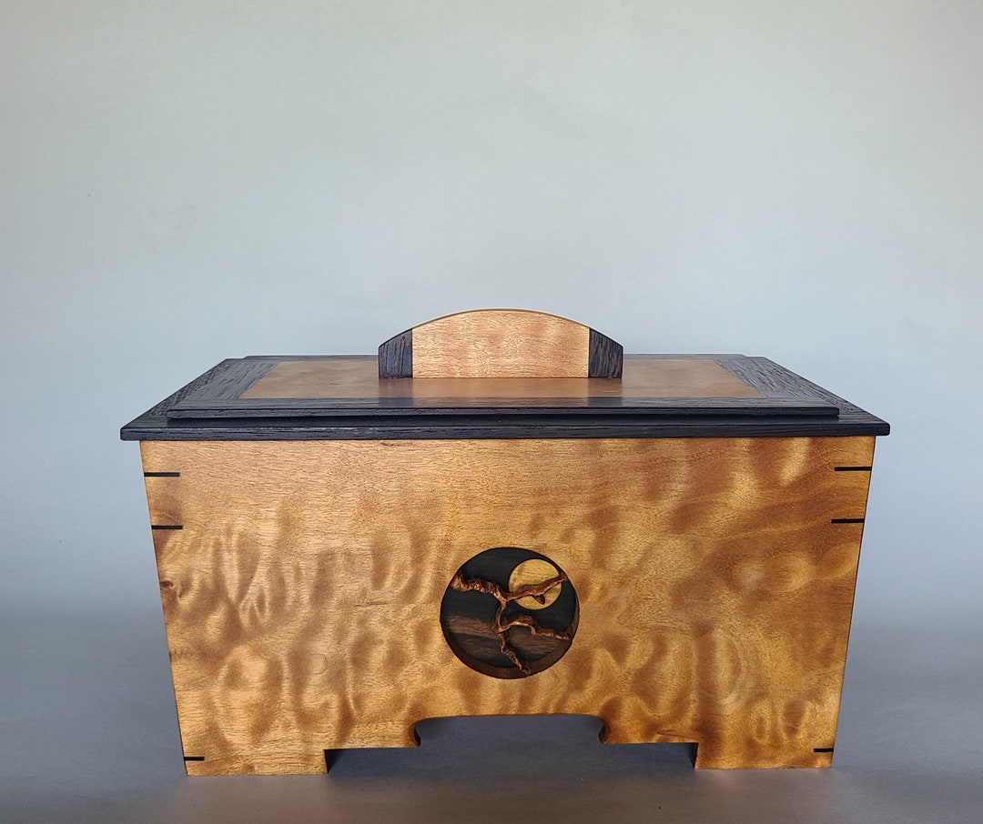 Catch All Wooden Box, Full Moon, Pacific Quilted Maple Wood, Gift for ...