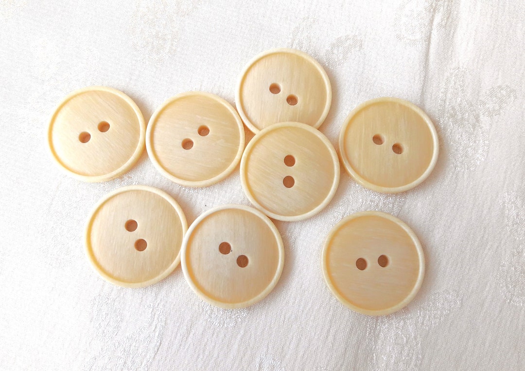 Pale Real Horn Buttons, 25 Mm 1 Inch, Cream/ Ivory Buttons for Cardigan ...