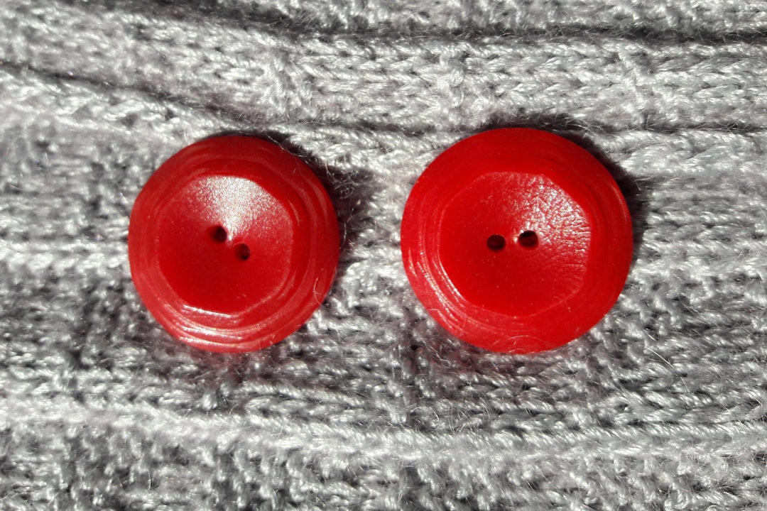 Big Red Buttons, Set of 2, 29 Mm, 1 1/8 Inches, Vintage Mid-century ...