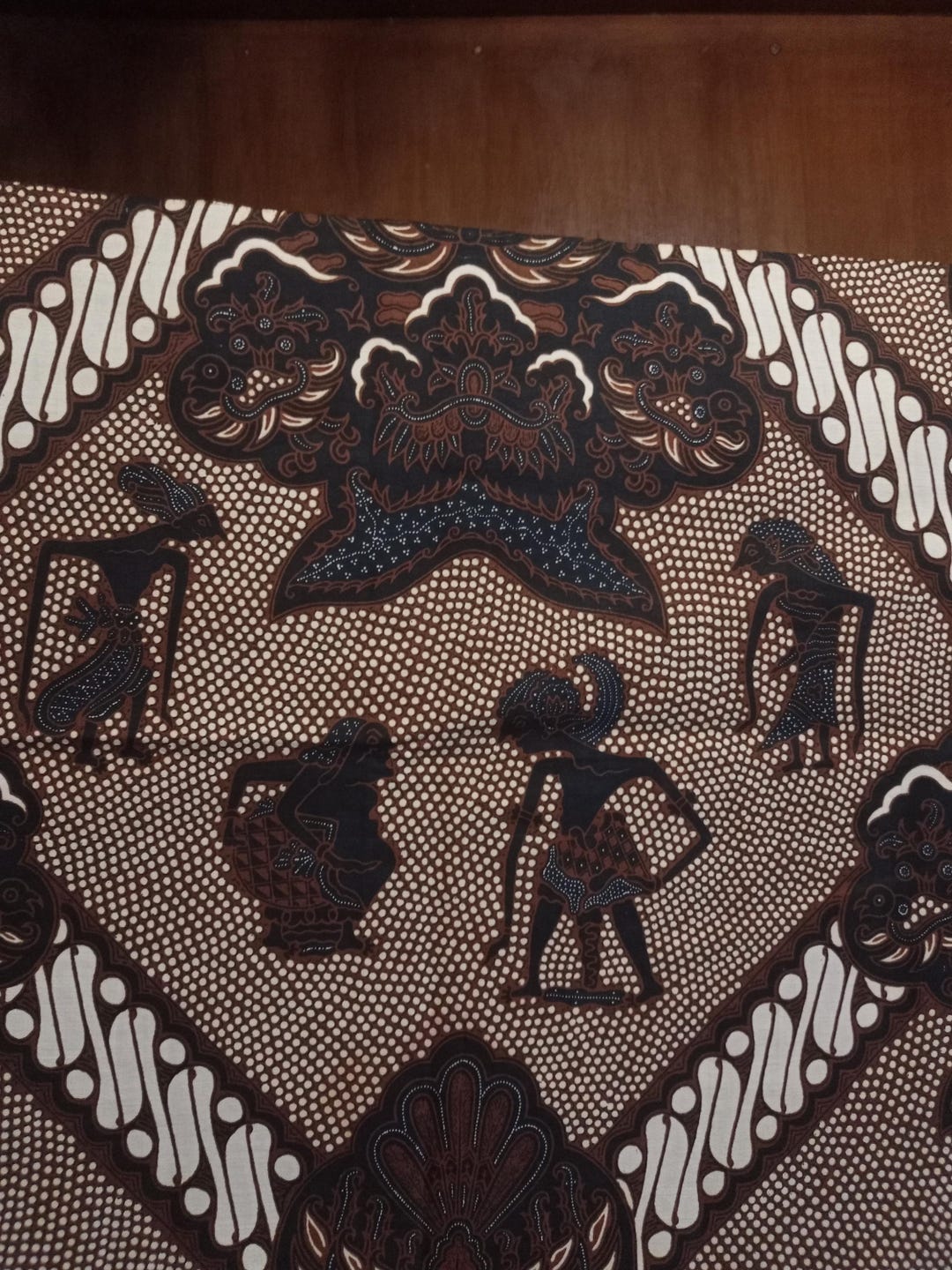 Traditional Indonesian Stamp Batik Wayang Indonesia • Full Stamp Shadow ...