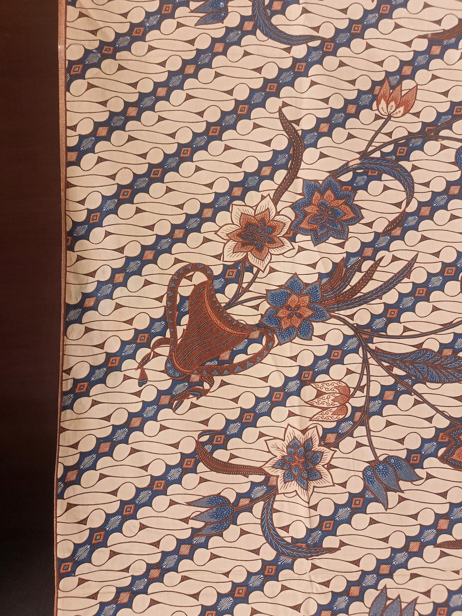Traditional Batik Bouquet Parang Indonesian | Stamp and Drawn Batik ...