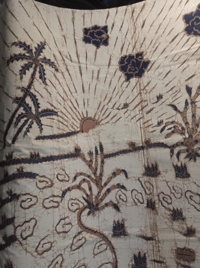 Wonogiri Hand-drawn Batik • Rare Sunrise Coast Motif • Artisan Heritage ...
