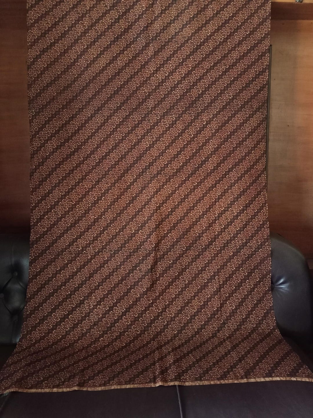 Vintage Sogan Batik Tulis Lawas • Antique Javanese Hand-drawn Textile ...