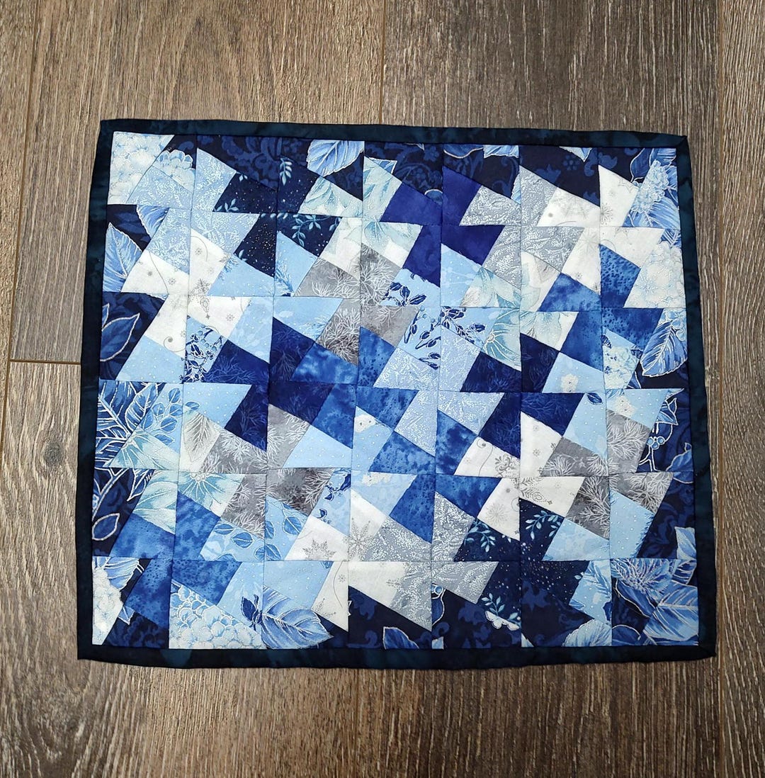 Small, Reversible, Winter Twisted Pinwheel Table Topper - Etsy