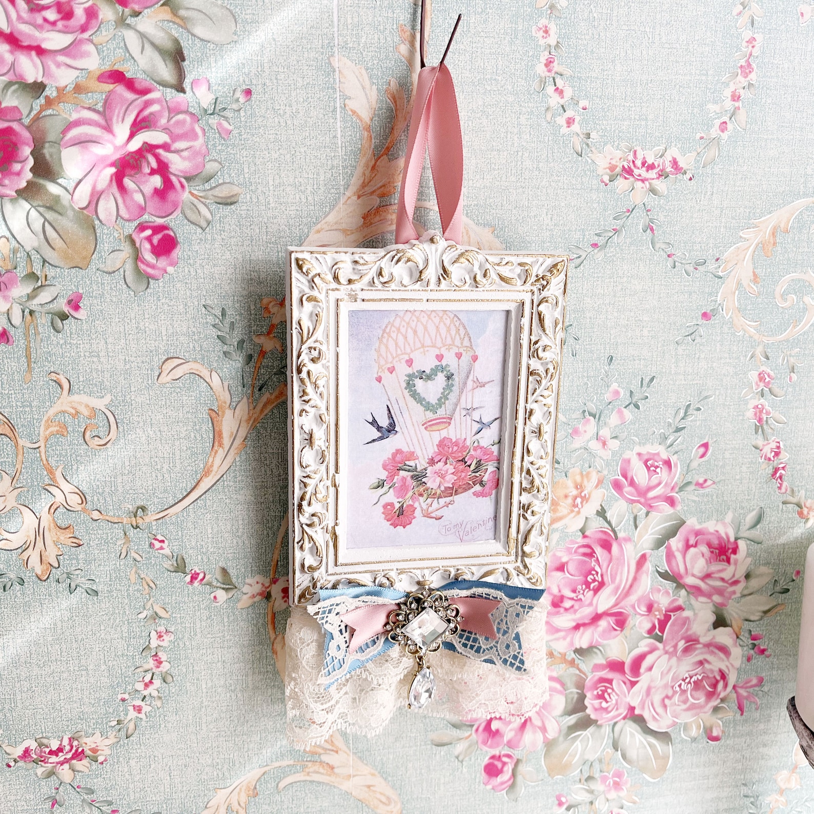 Gorgeous French Country Cottage Chic Valentine Hot Air Balloon in White ...