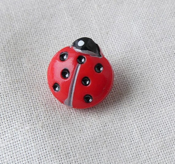 Vintage Ladybug Red Realistic Glass Button - Etsy